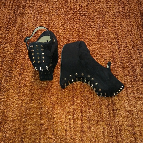 groove | Shoes | Groove Reverse Studded Platform Wedge Shoe | Poshmark